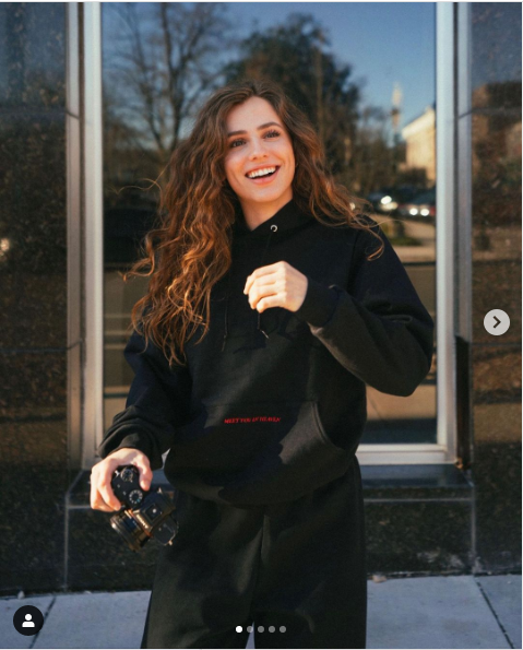 Brooke Bush Biography And Net Worth - ABTC