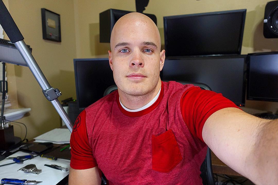 JerryRigEverything Biography And Net Worth - ABTC