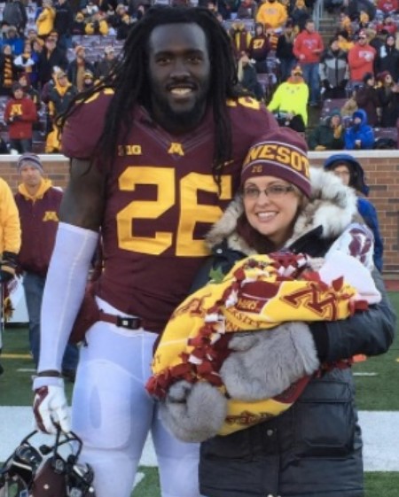 Who Is De'Vondre Campbell's Wife Nicole Hartzer? - ABTC