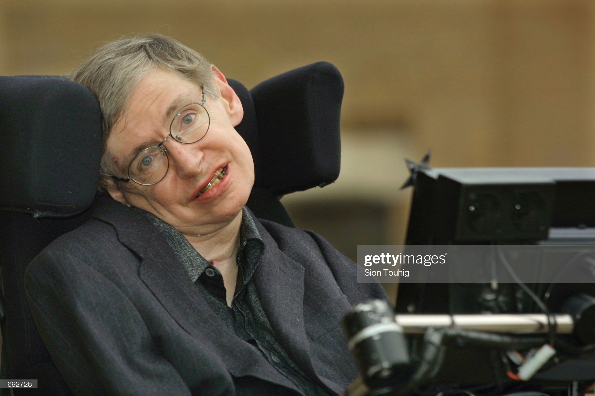Stephen Hawking Children: Meet Timothy Hawking, Lucy Hawking, And ...