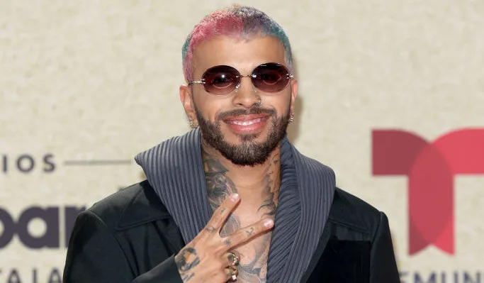 Rauw Alejandro Real Name, Age, Height, Parents, Brother, Nationality ...