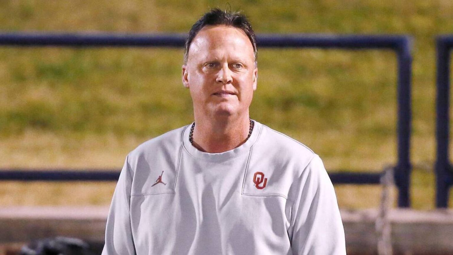 Cale Gundy Resigns, Age, Height, Parents, Siblings, Wife, Children ...