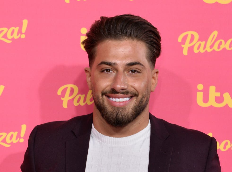 Kem Cetinay Age, Height, Family, Net Worth, Instagram, Restaurant, Love ...