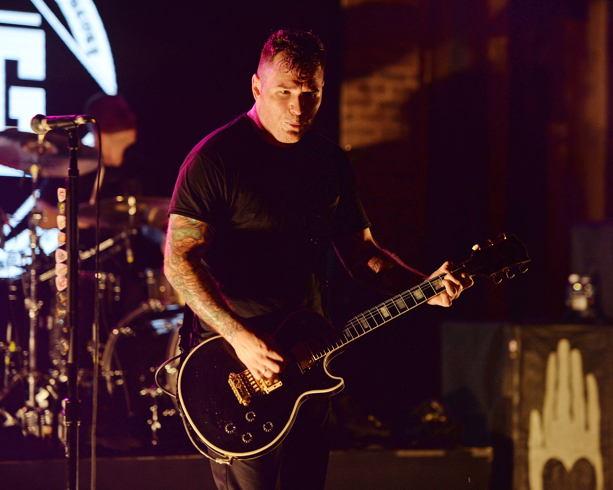 Hayley Williams Ex- Husband: Who is Chad Gilbert? - ABTC