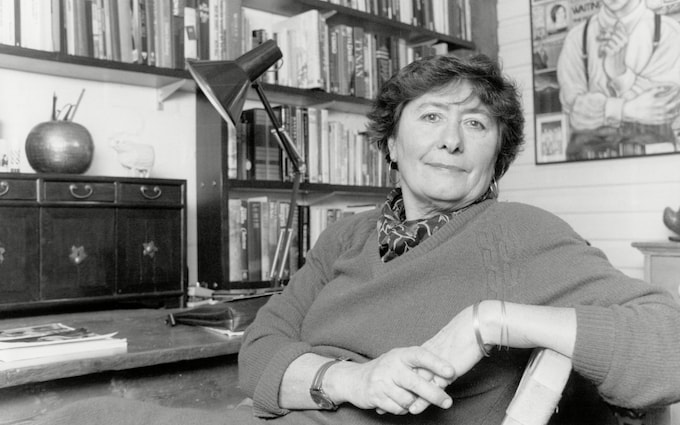 Mavis Nicholson Children: Did Mavis Nicholson Have Kids? - ABTC