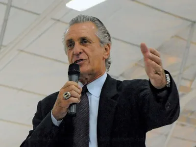 Pat Riley Age, Height, Teams Coached, Rings, Stats, Young - ABTC