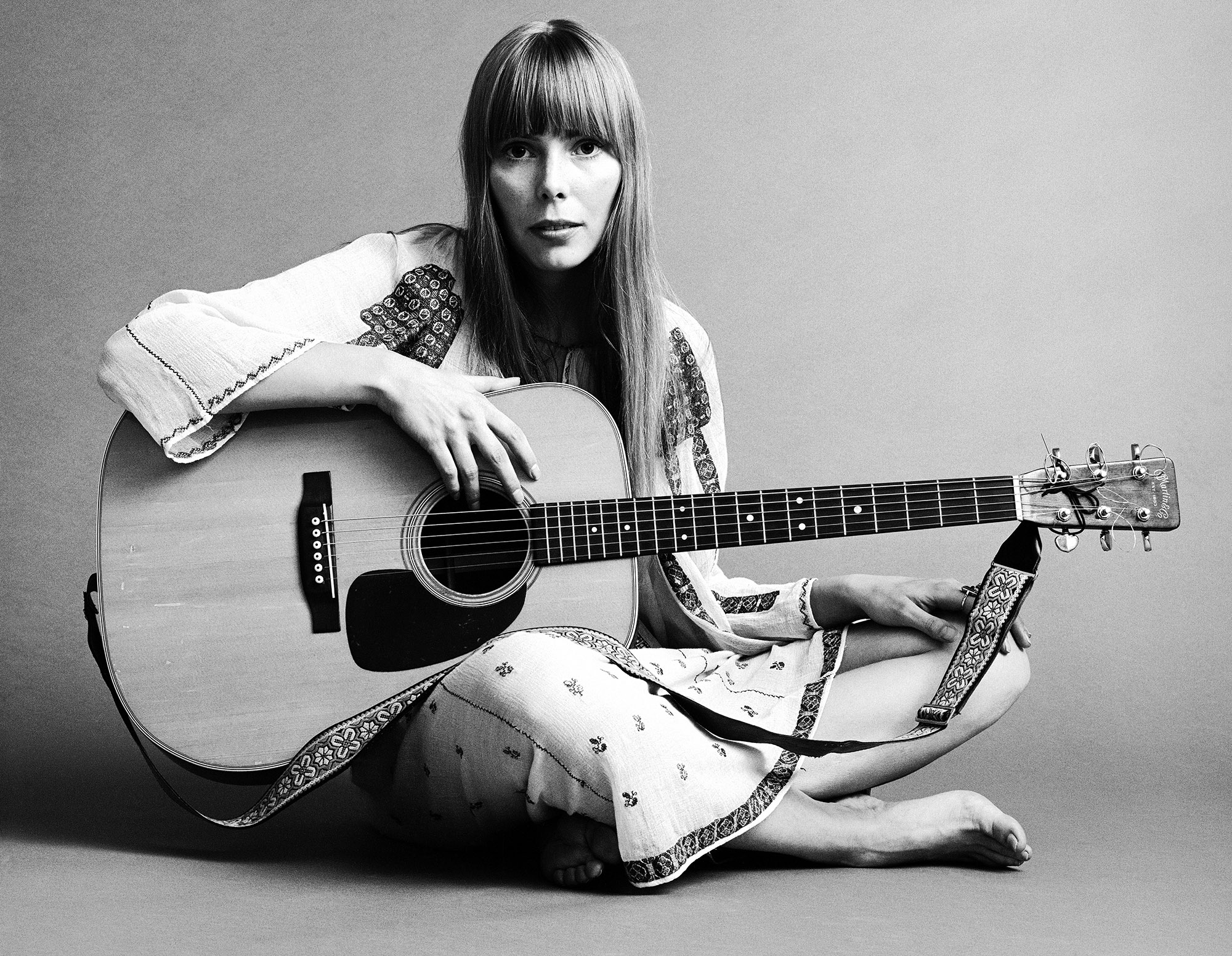 How Old Was Joni Mitchell When She Gave Up Her Daughter? - ABTC