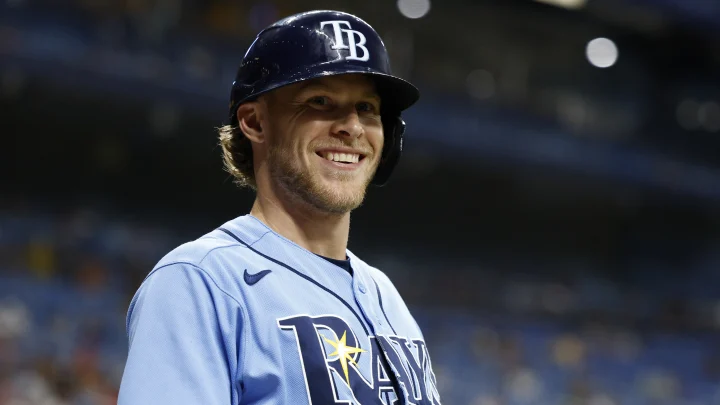 Taylor Walls Age, Height, Weight, Salary, Family, Instagram - ABTC