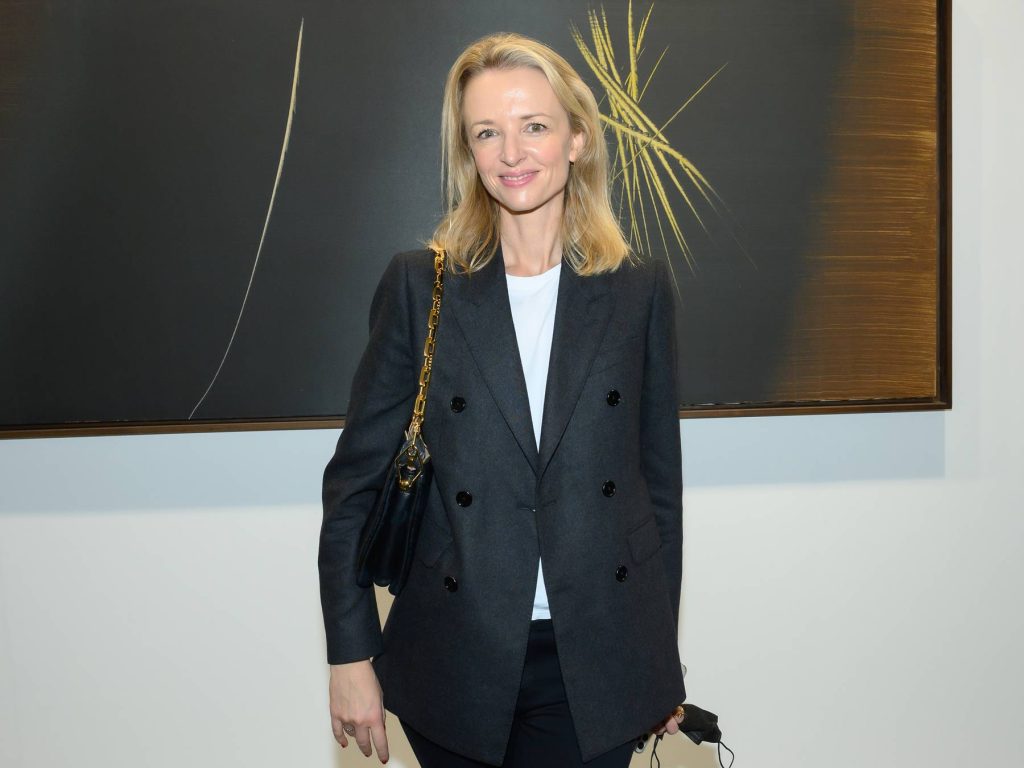Delphine Arnault Biography; Age, Husband, Education, Net Worth of ...