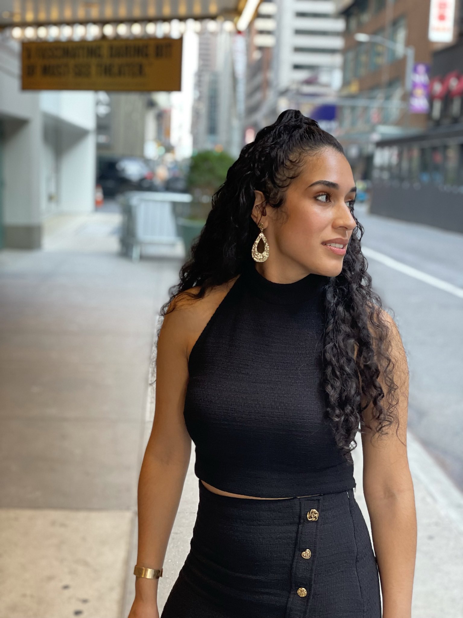 Renee Montgomery Spouse: Who Is Sirena Grace? - ABTC