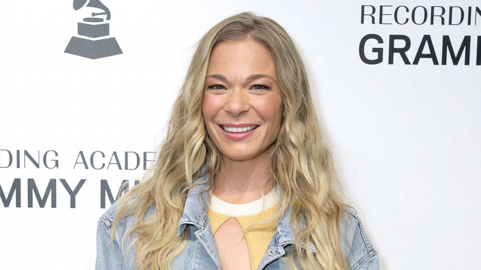 LeAnn Rimes Songs, Movies and Tv Shows, Age, Instagram, Masked Singer ...