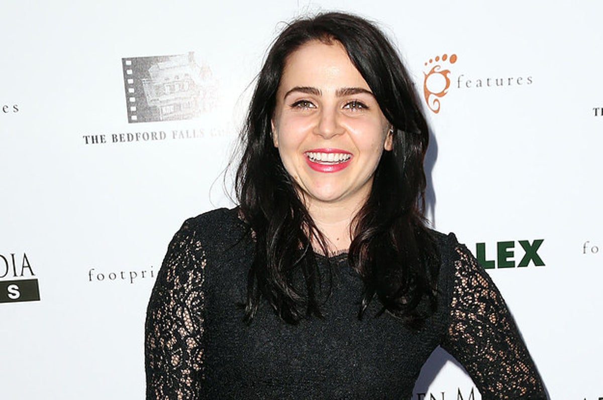 Mae Whitman Bio, Movies and TV Shows, Age, Height, Weight, Young ...