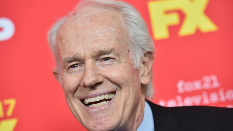 Mike Farrell first wife: Who was Judy Farrell? - ABTC