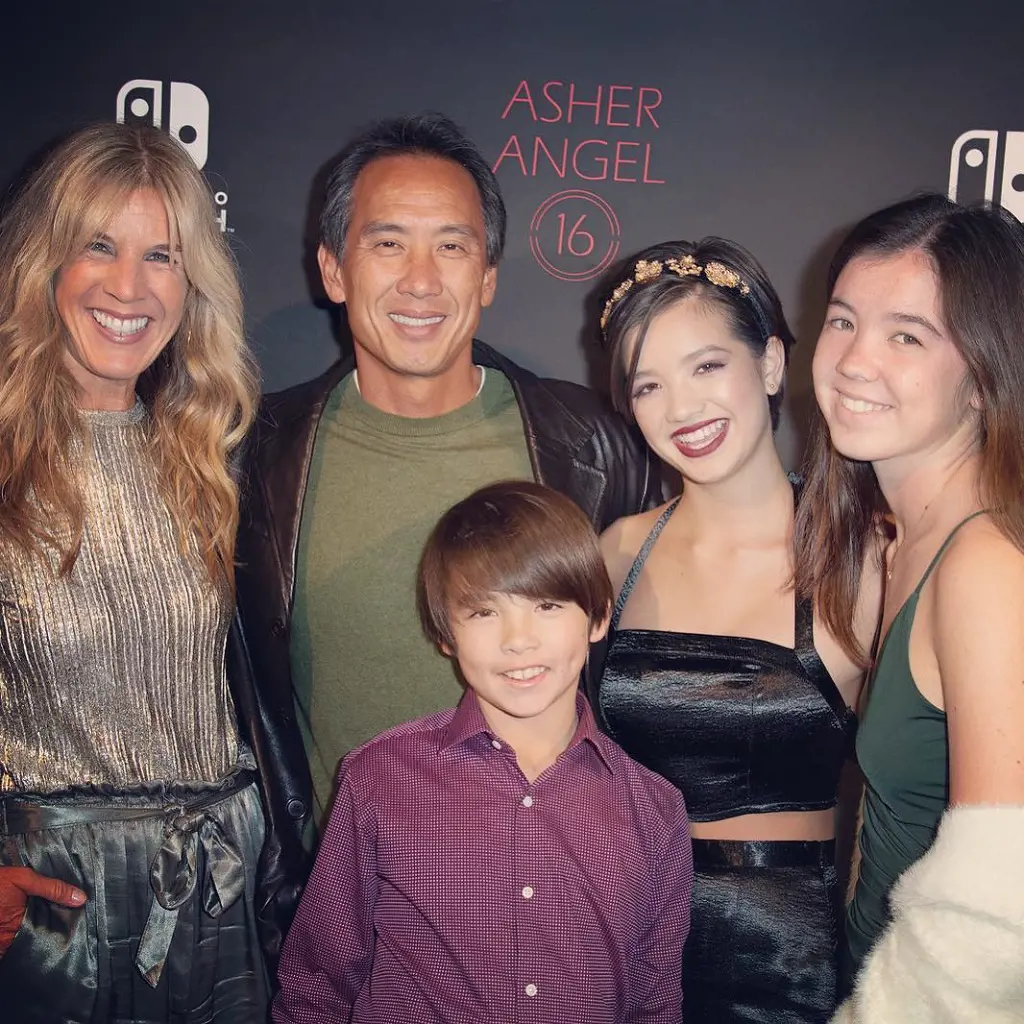 Peyton Elizabeth Lee Siblings: Meet Ella Margaret Lee and Julian Andrew ...