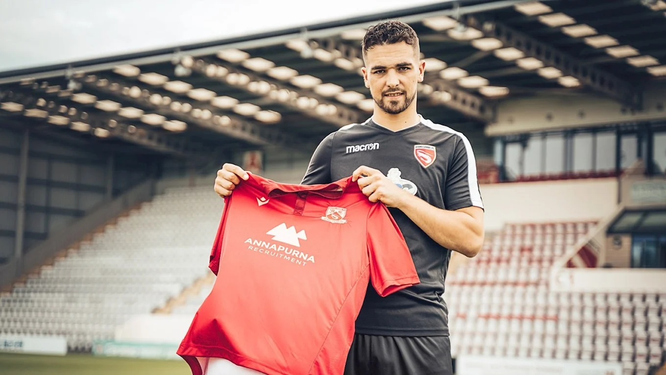 Adam Phillips (footballer) net worth: How much is Adam Phillips worth ...