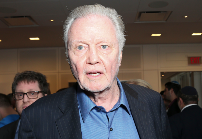 Who is Jon Voight to Angelina Jolie? Is Jon Voight Angelina Jolie's ...