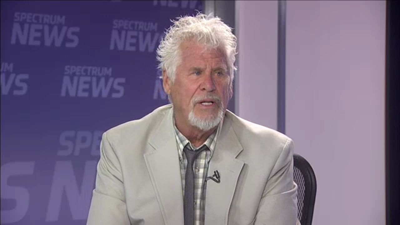 Barry Bostwick children: Meet Brian Bostwick & Chelsea Bostwick - ABTC