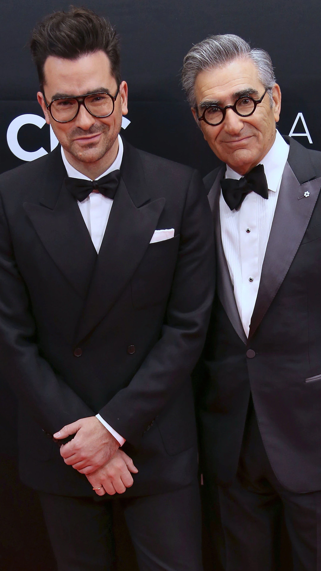 Dan Levy (Canadian actor) parents: Meet Eugene Levy & Deborah Divine - ABTC