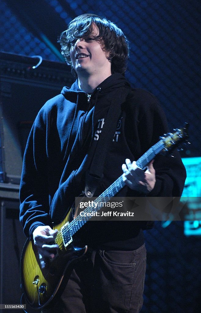 Mike Smith (guitarist) Family: Parents, Wife, Children, Siblings - ABTC